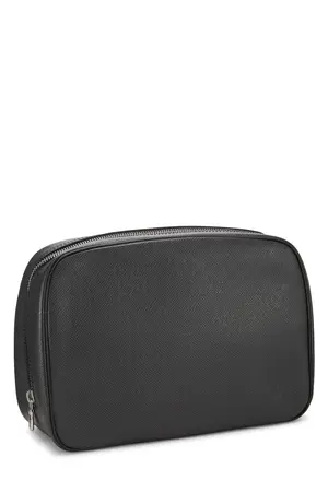 LOUIS VUITTON Taiga Toiletry Pouch