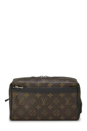 LOUIS VUITTON Monogram Canvas Toiletry Kit - Brown