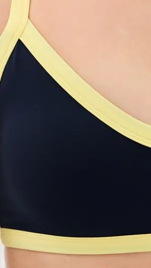 FORM V Neck Bra
