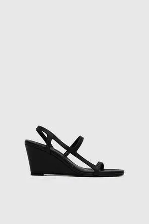 ST. AGNI High Wedge Sandals - Black