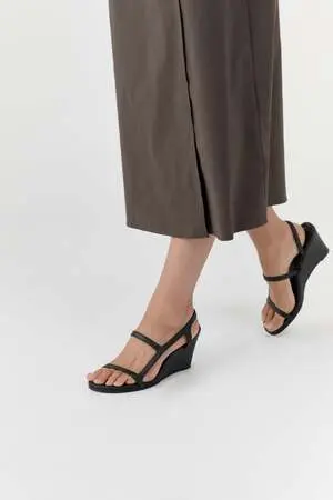 ST. AGNI High Wedge Sandals
