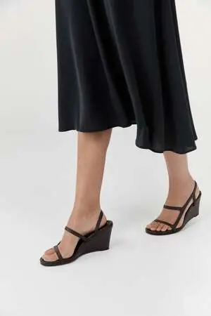 ST. AGNI High Wedge Sandals