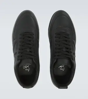 CHRISTIAN LOUBOUTIN Sk Vi Leather Lace-up Sneakers - Black