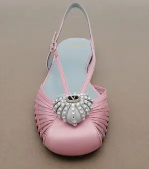 Valentino Garavani Cour Royal Satin Slingback Flats - Pink