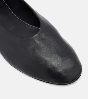 TOTEME Leather Ballet Flats - Black