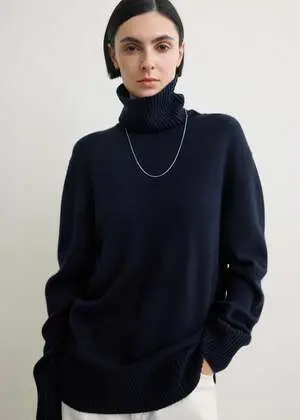 TOTEME Cashmere Turtleneck