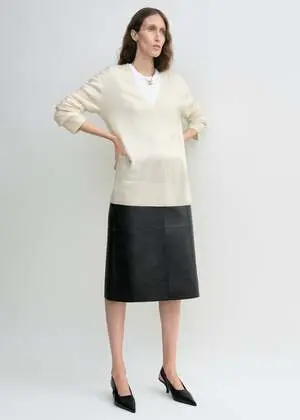 TOTEME Cashmere V-neck Knit