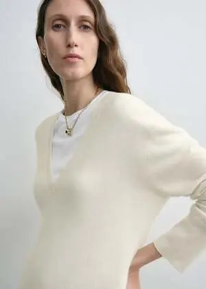 TOTEME Cashmere V-neck Knit