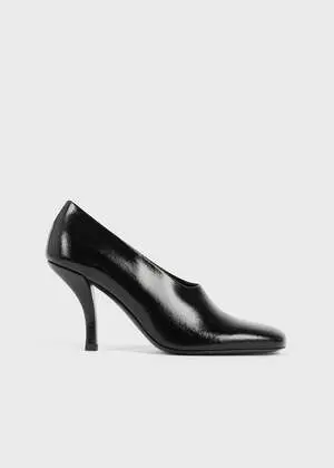 TOTEME Contour Naplack Pumps - Black