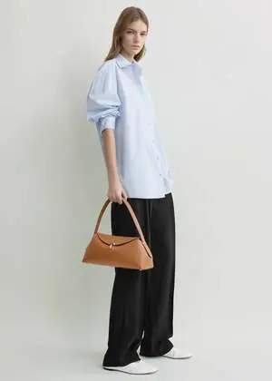 TOTEME T-lock Grained-leather Shoulder