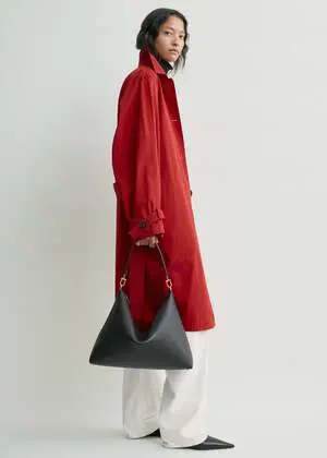 TOTEME Medium Bevel Grained-leather Bag
