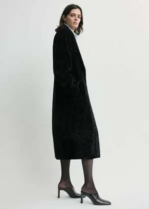 TOTEME Classic Shearling Coat
