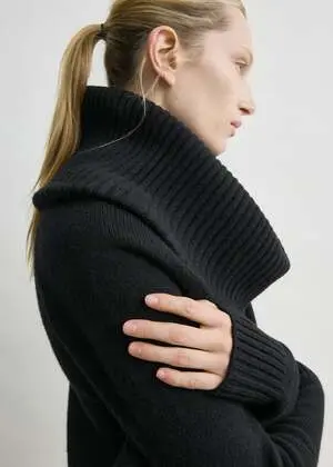 TOTEME Funnel Wool Knit