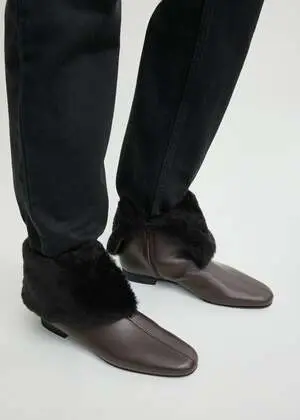 TOTEME Downtown Shearling Boots