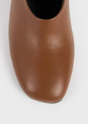 TOTEME Contour Nappa Pumps