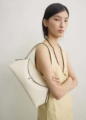 TOTEME T-lock Grained-leather Shoulder