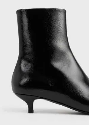 TOTEME Slim Naplack Ankle Boots