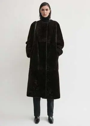 TOTEME Soft Shearling Coat