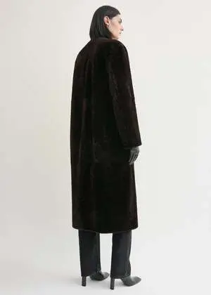 TOTEME Soft Shearling Coat