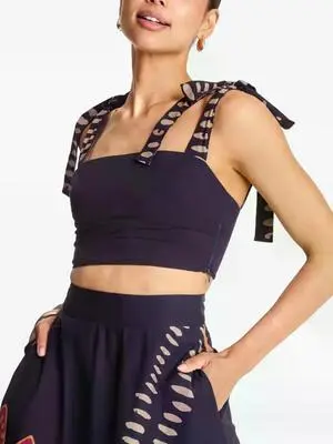 DIARRABLU Tie-strap Cropped Top