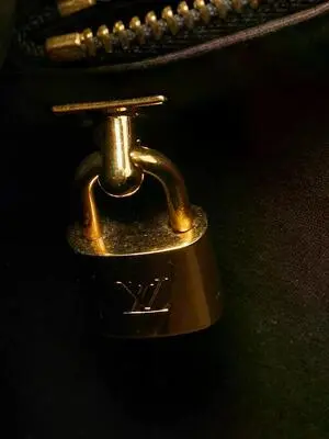 LOUIS VUITTON Montaigne Monogram Vernis Tote Bag - Black