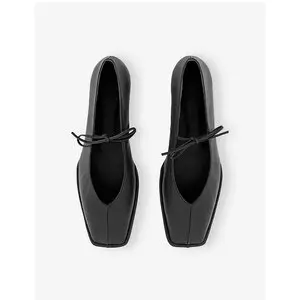 ALOHAS Sway Square-toe Leather Pumps