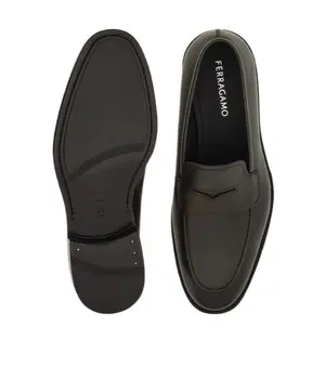 FERRAGAMO Penny Loafer