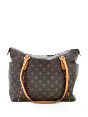 LOUIS VUITTON Monogram Canvas Mm Shoulder Bag - Brown