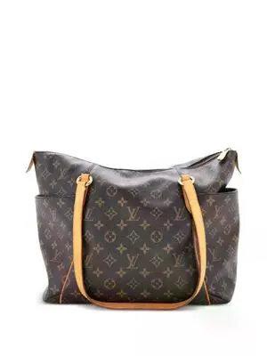 LOUIS VUITTON Monogram Canvas Mm Shoulder Bag - Brown