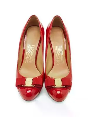 FERRAGAMO Vara Bow Leather Heeled Pumps
