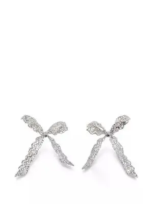 YVMIN Tone Lace Effect Bow Motif Earrings - Silver