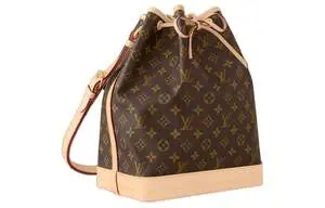LOUIS VUITTON Noé Bucket Bag