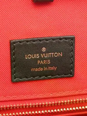LOUIS VUITTON Monogram Giant Onthego Gm Tote Bag