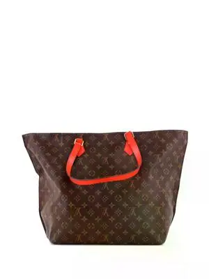 LOUIS VUITTON Monogram Canvas Mm Travel Bag - Brown