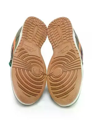 Nike Dunk Next Nature Sneakers