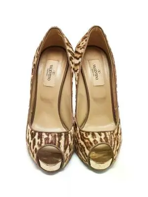 Valentino Garavani Peep-toe Pumps
