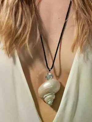 JENNIFER BEHR Liora Shell Pendant Necklace