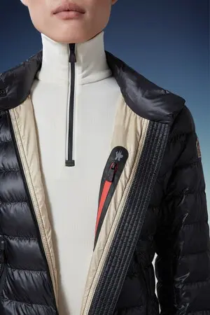 Moncler Walibi Short Down Jacket