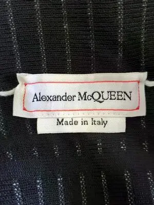 Alexander McQueen Bouclé-knit Off-shoulder Crop Top