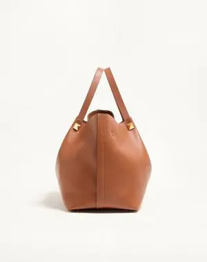 Valentino Garavani Large Soft Leather Shopping Bag With Maxi Studs - Hazelnut