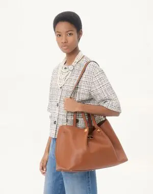 Valentino Garavani Large Soft Leather Shopping Bag With Maxi Studs - Hazelnut