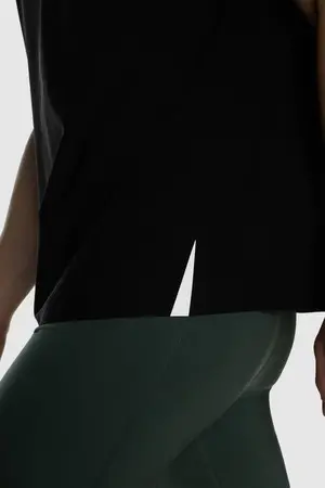 PELOTON Run Interlock Stride Short Sleeve T-shirt - Black