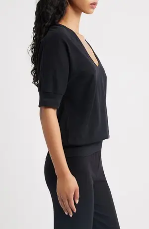 ARTLESS FOREVER Logan Scoop Neck Top - Black