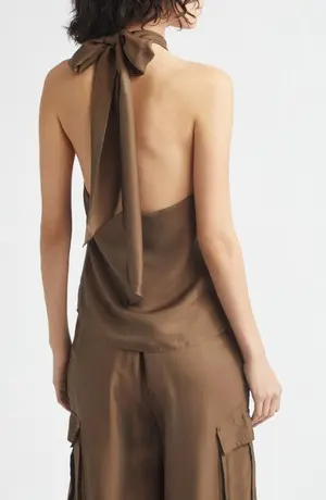 TOCCIN Everlee Knotted Halter Top