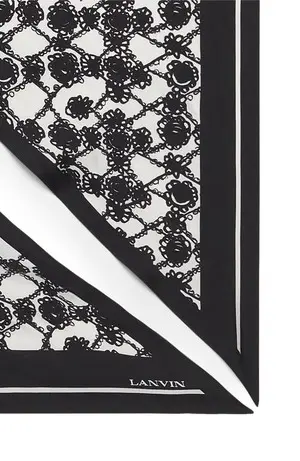LANVIN Marguerite Motif Top With Jewelry Fastener