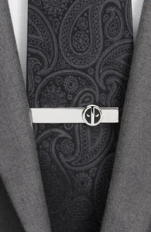 CUFFLINKS, INC. Deadpool Silk Tie Set