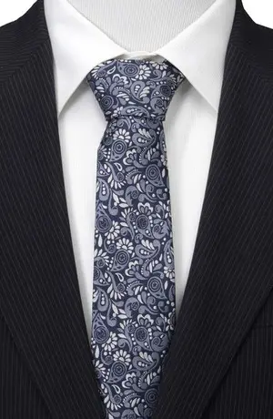 CUFFLINKS, INC. Avengers Silk Tie And Tie Bar Set - Navy