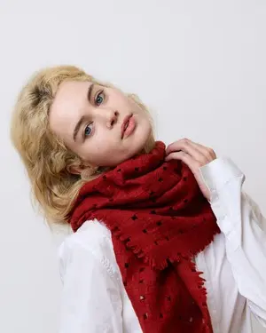 LOST PATTERN Pixie Cashmere Scarf