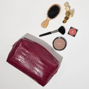 URBAN EXPRESSIONS Croc Effect Cosmetic & Travel Organizer Pouch - Red