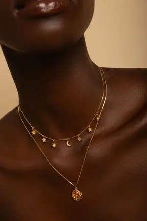 SEVEN SAINTS Mystic Pendant Necklace - Gold